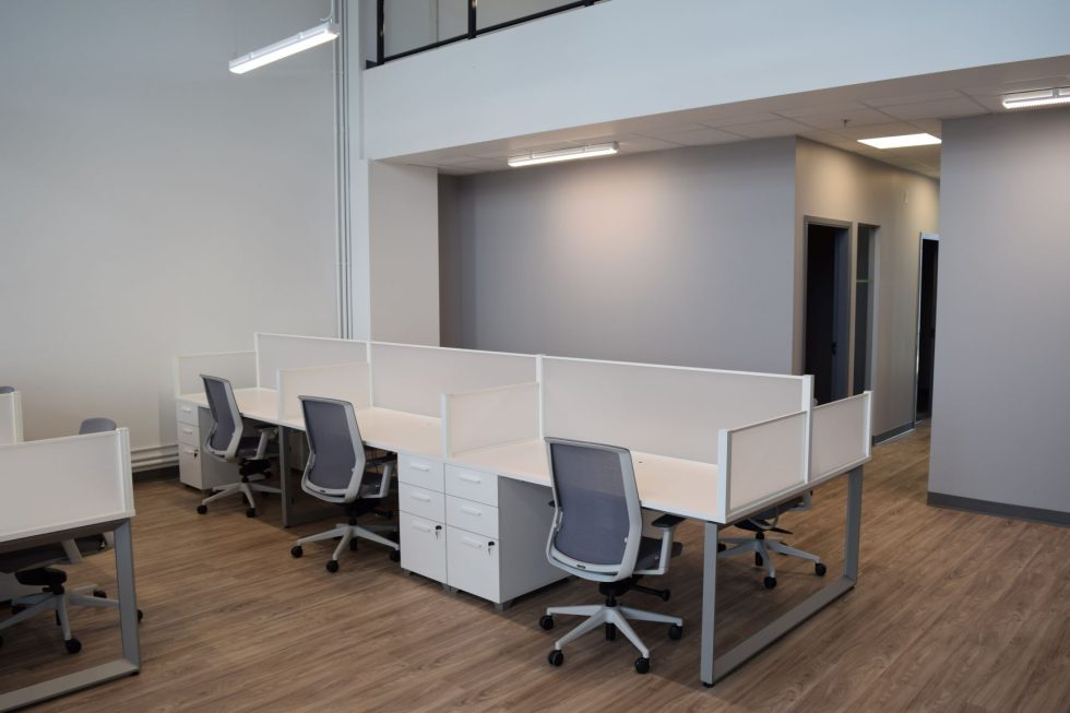 Transformative Solutions with Modern and Stylish Office Furniture